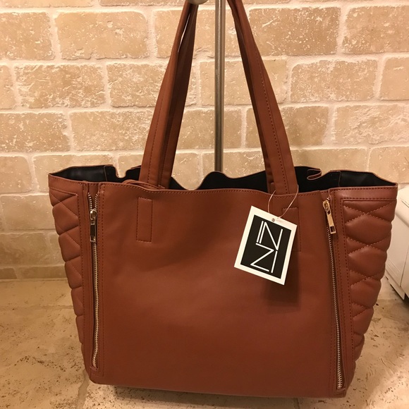 Inzi | Bags | Inzi Tan Handbag | Poshmark